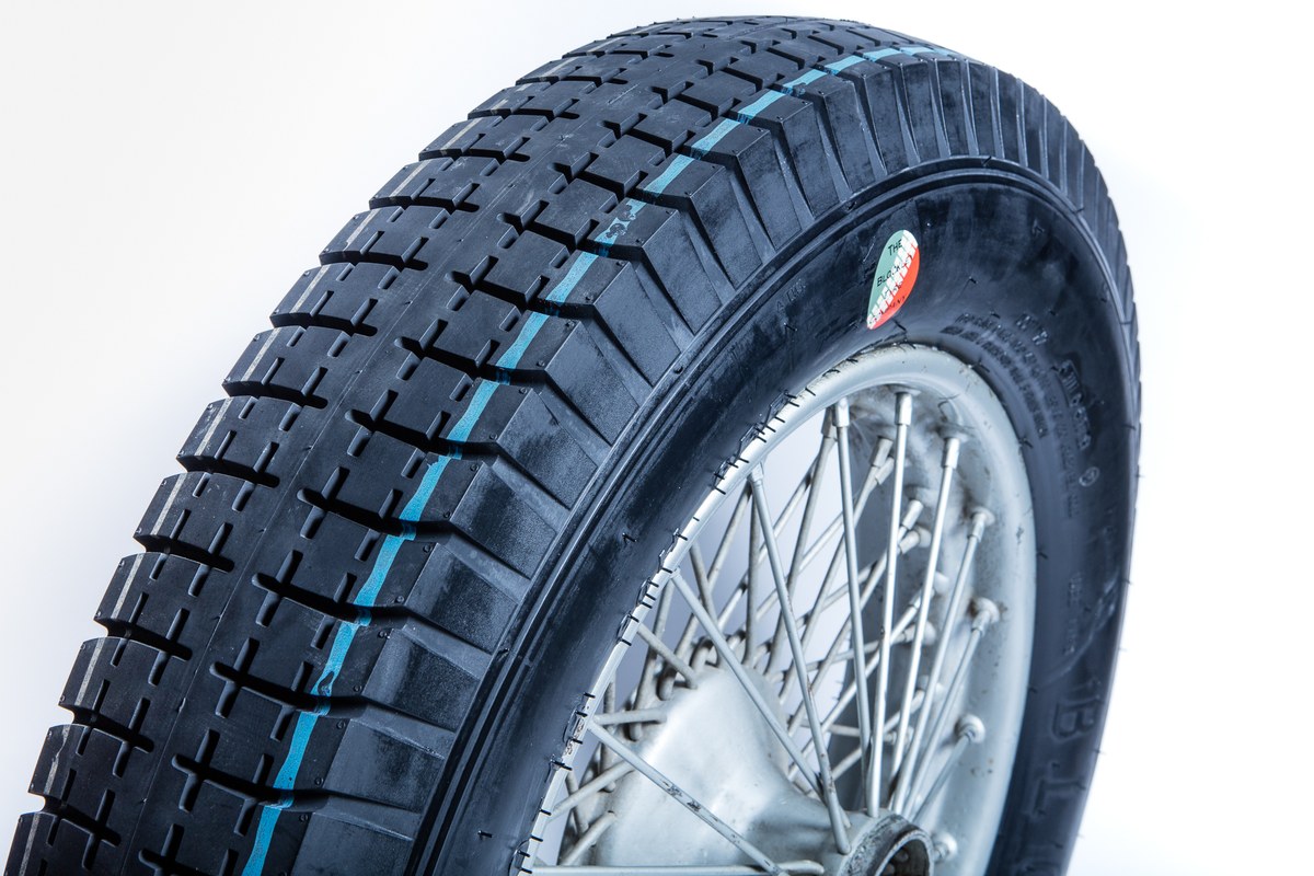 Banden van Blockley Tire — Imparts
